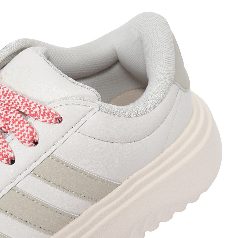 アディダス（adidas）（レディース）スニーカー グランドコートプラットフォーム ベージュ IE1094 カジュアル スポーツシューズ 厚底 ...