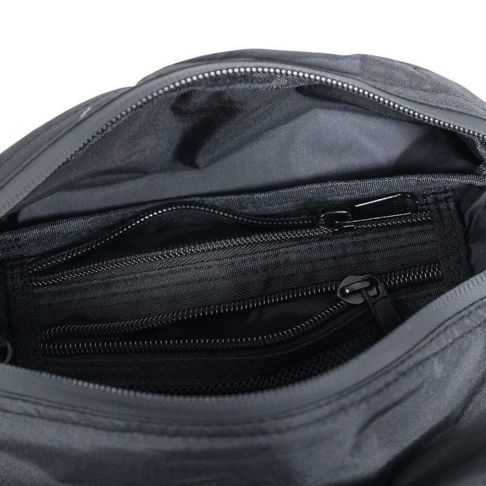 キウ（Kiu）（メンズ、レディース）ウエストバッグ ウォータープルーフボディバッグS K328-900 ブラック | アウトドア・キャンプ用品はエルブレス